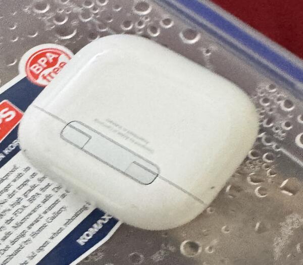 Lost AirPod case | View Recently Item Reports | Lostings
